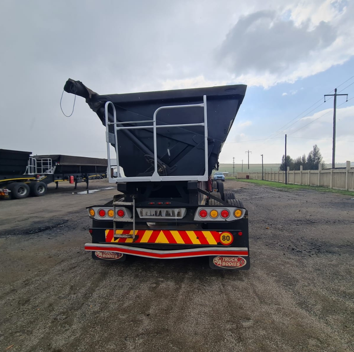 2021 SATB Side Tipper Trailer – Professor Trucks