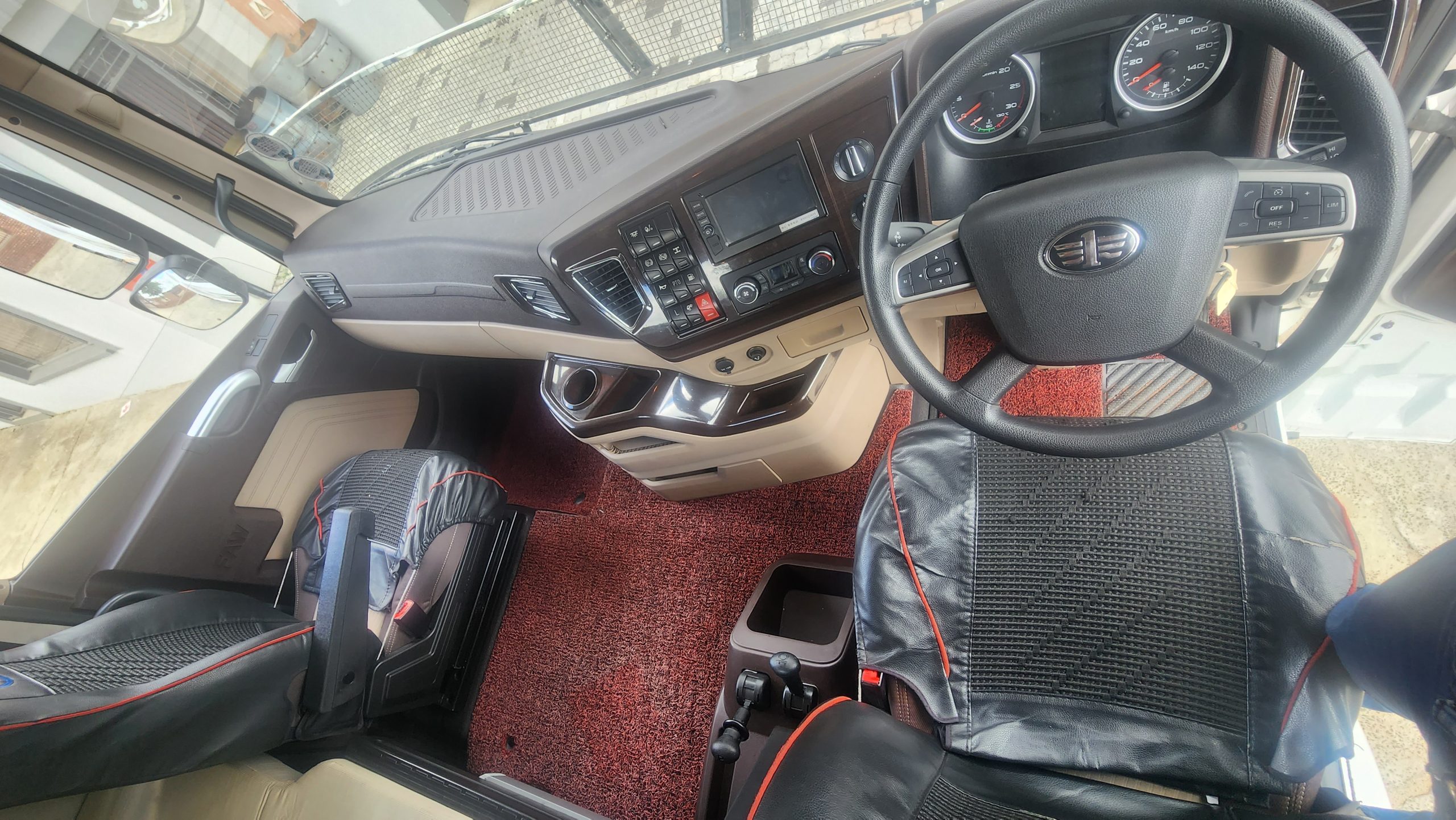 FAW JH6 28.500 Demo – Professor Trucks